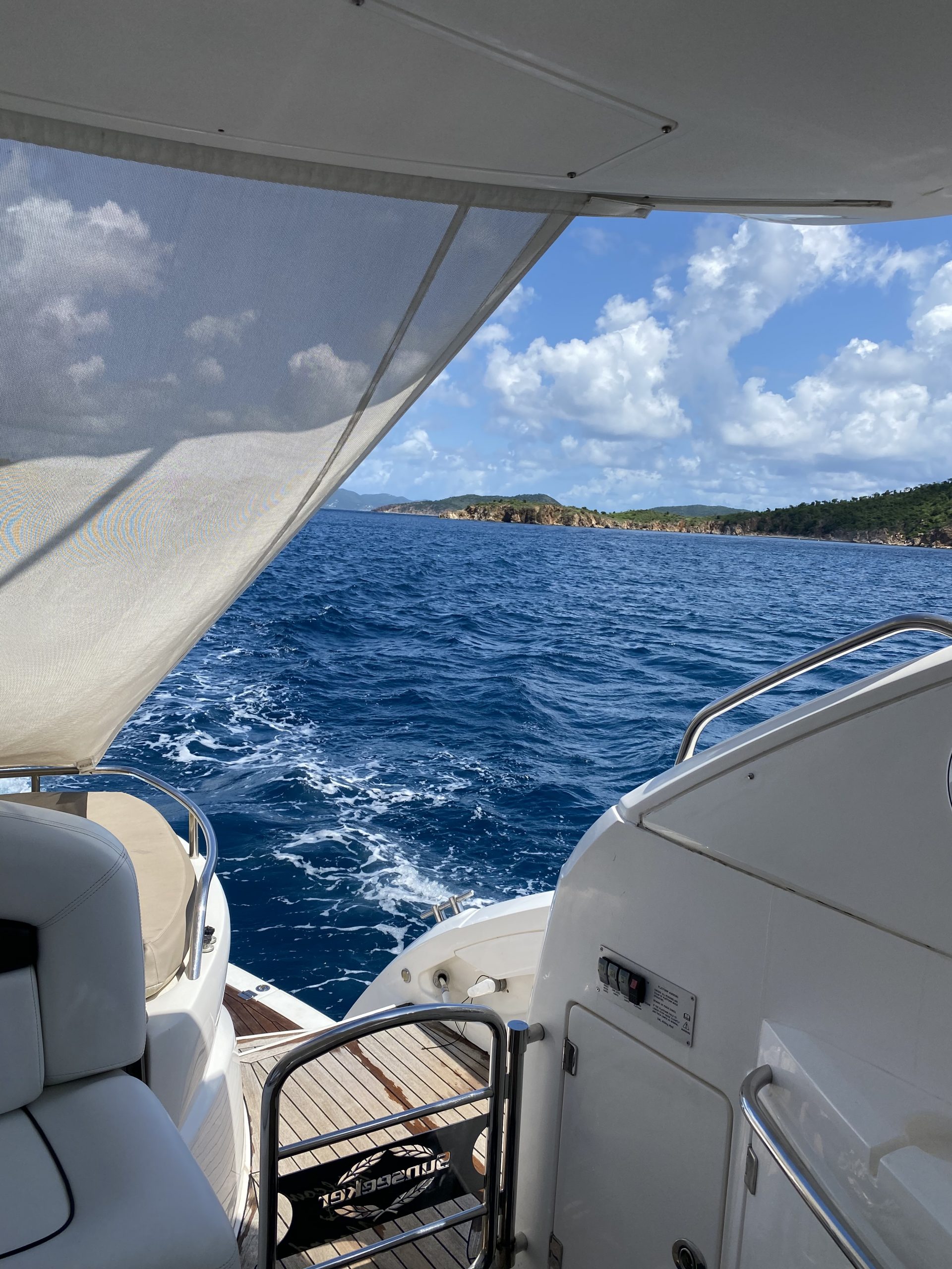 Yacht Days ft. Riot Swim. – Frankly Frankiee